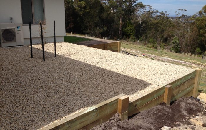 TIMBER SLEEPERS, RETAINING WALLS - Ground Work Landscaping